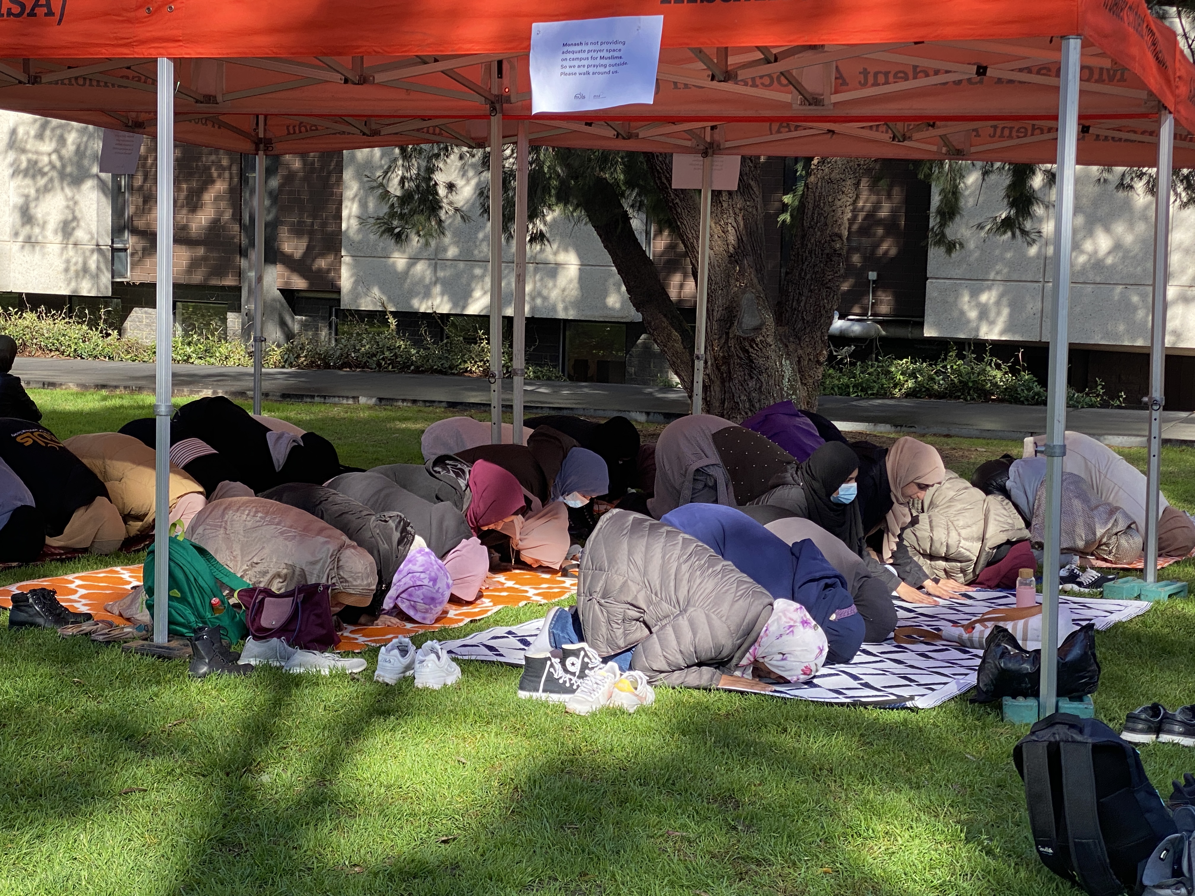 Students hold pray-in amid requests for upgrades - ABC News