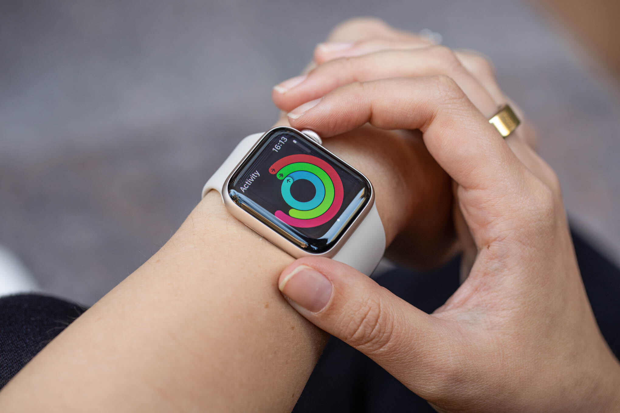 New Apple Watch OS Update Is On The Way To Fix Battery Issues - Cashify