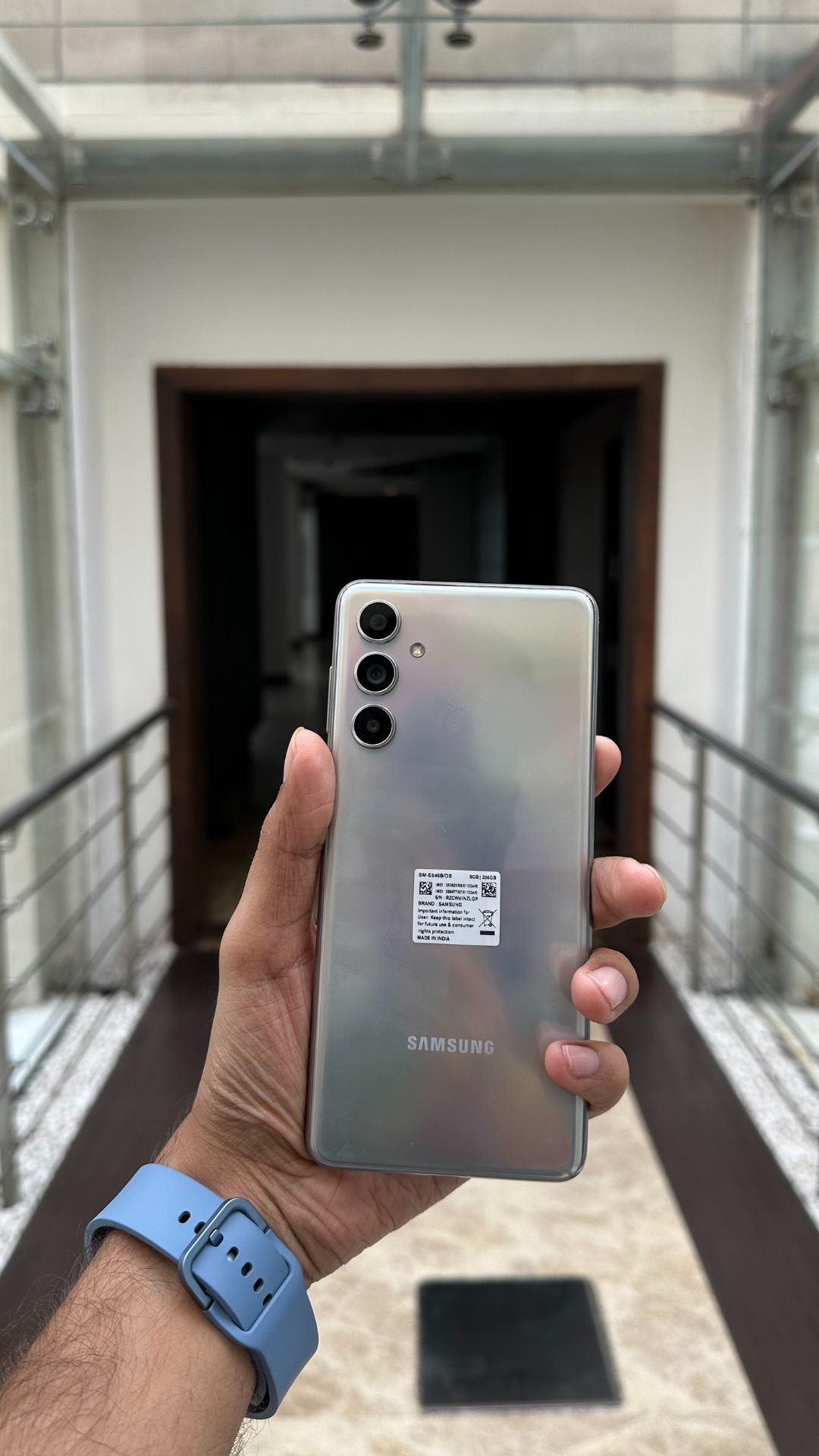 Top 5 Most Power Pack 6000mAh Phones for January 2024 - Cashify