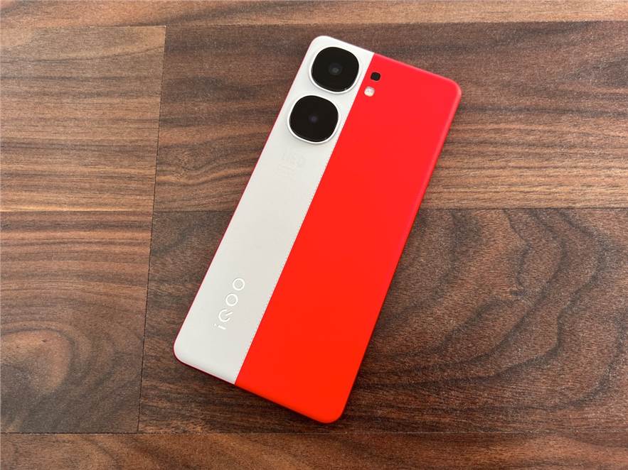iQOO Neo 9 Pro Review in 7 Points: Best Mid-Range Marvel? - Cashify