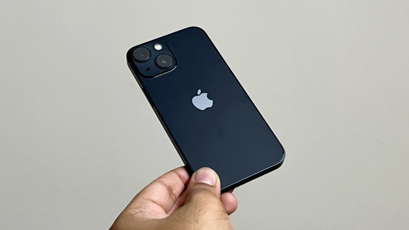 iPhone 13 Mini Camera Review: A Compact Camera Marvel (October 2024 ...