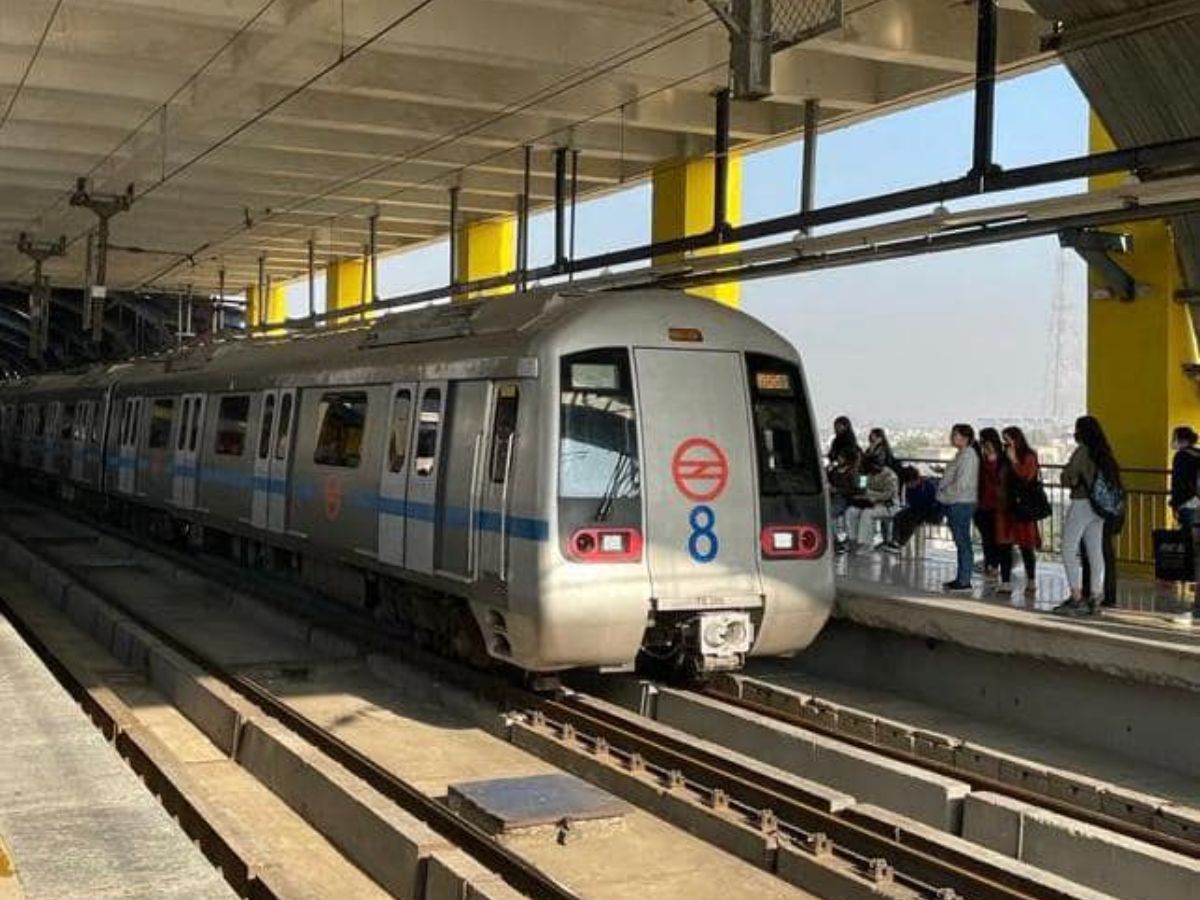 Now Book Metro Tickets On Whatsapp Here's How - Cashify