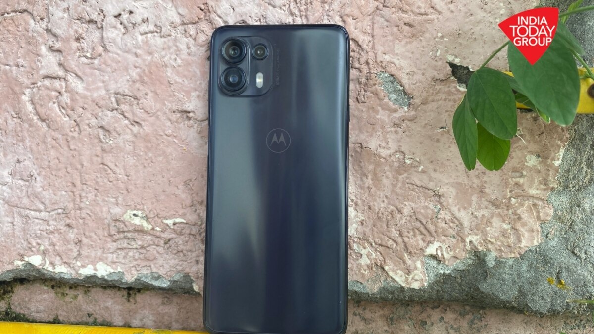 Top-Notch Motorola Phones Between 20000 to 30000 In May 2024 - Cashify