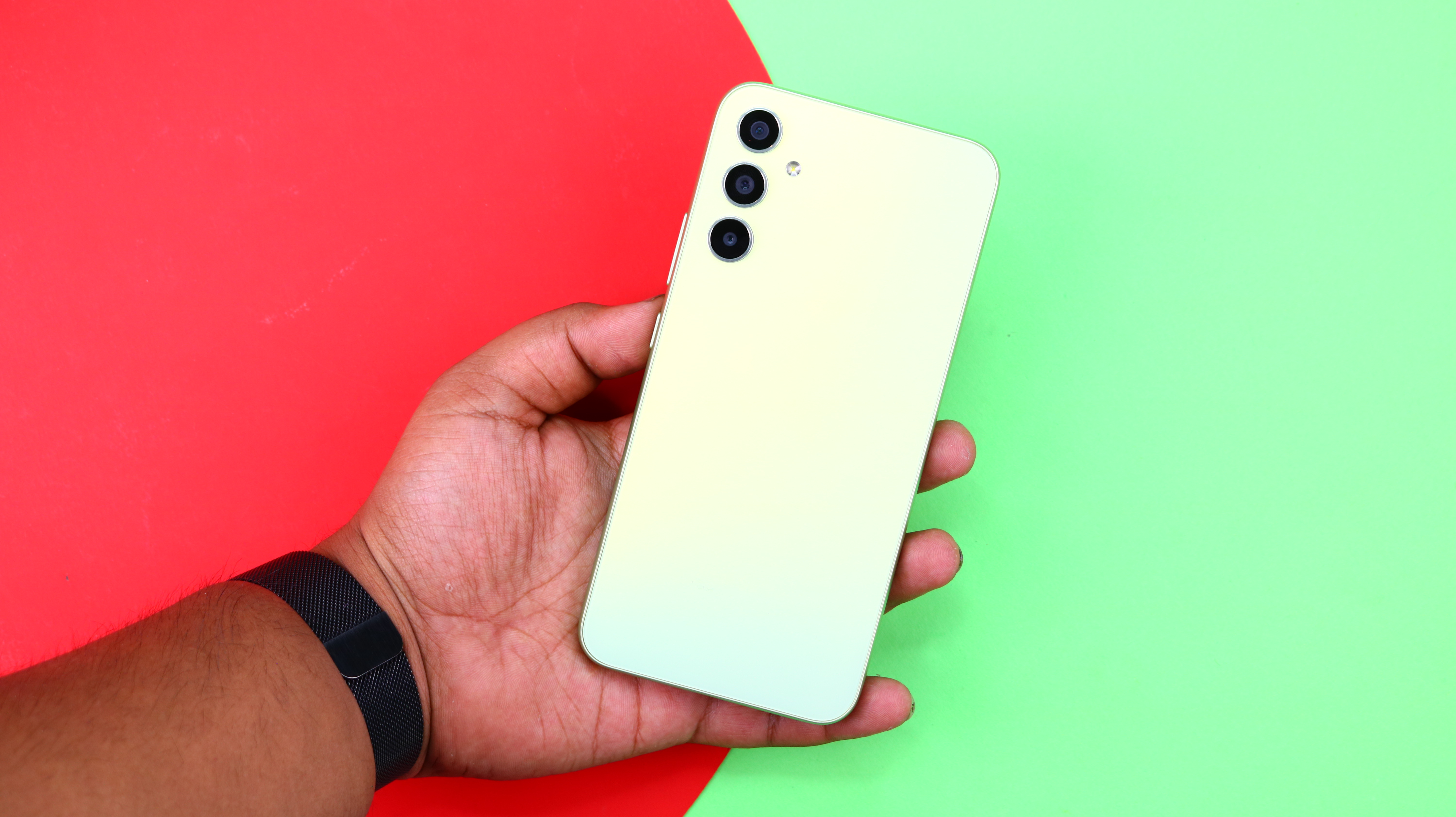 Samsung Galaxy A34 Review – Premium Design With Solid Battery - Cashify