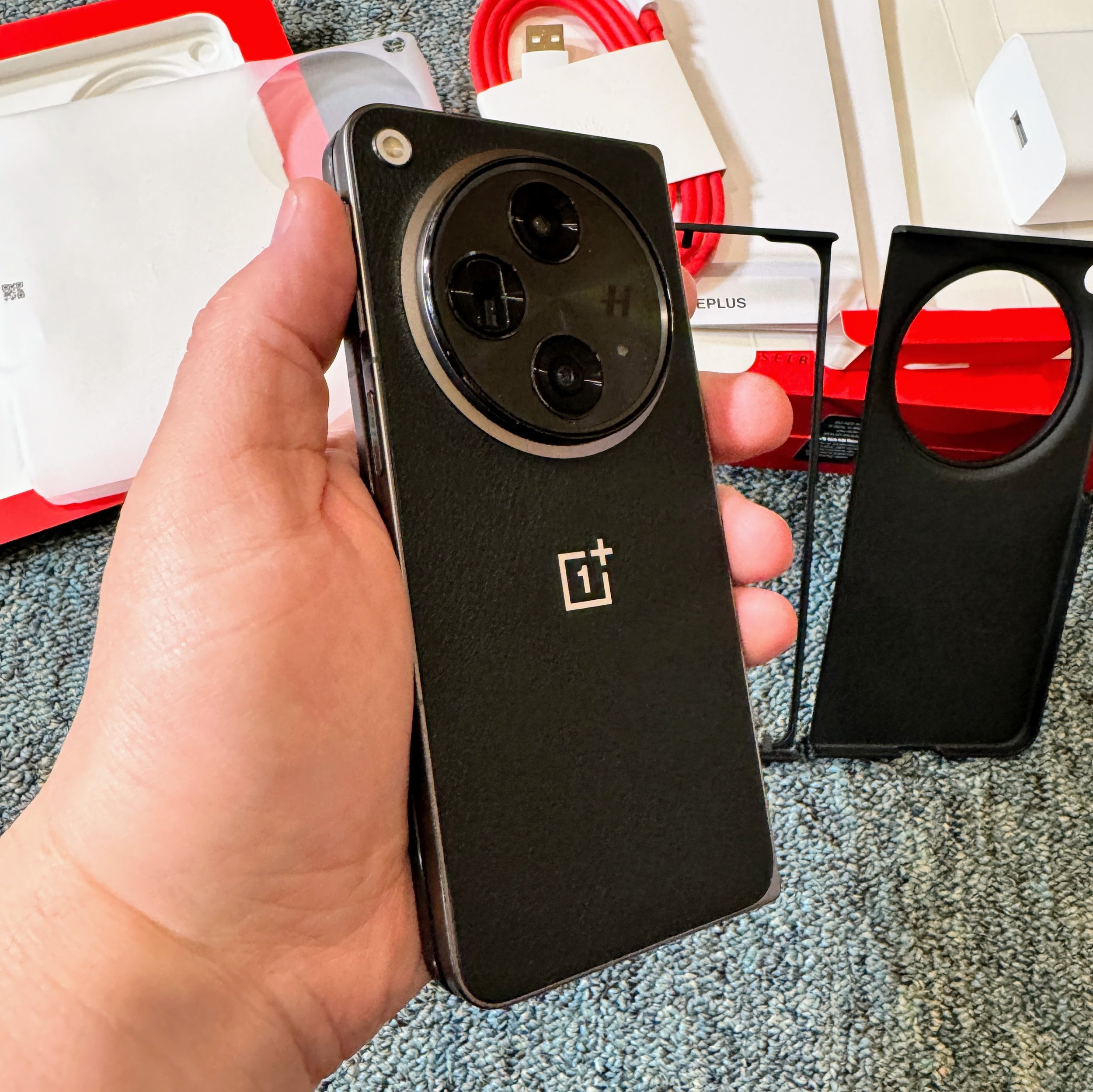 Oneplus Open Review In 7 Points: Foldable King? - Cashify