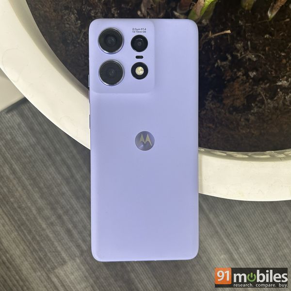 Top-Notch Motorola Camera Phones Under 30000 In April 2024 - Cashify