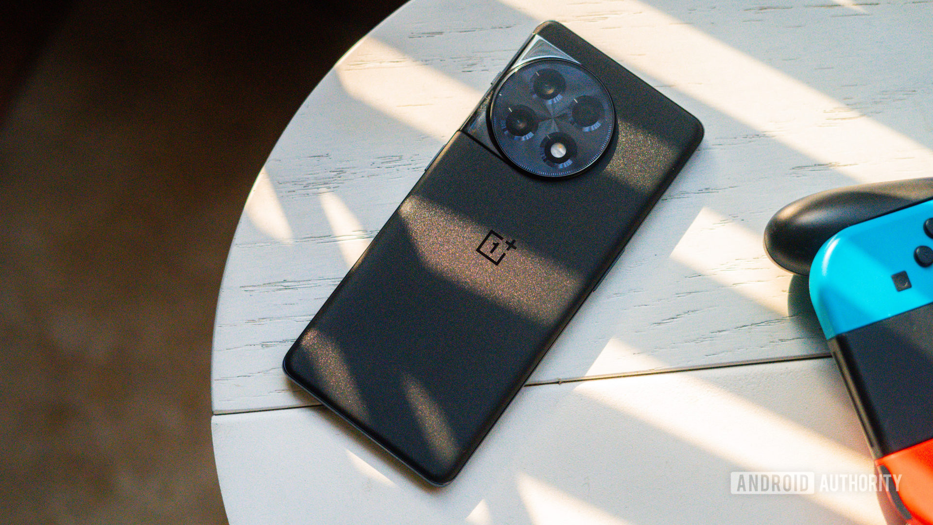Best 5 OnePlus Phones Under 30,000 To Buy In November 2023 - Cashify