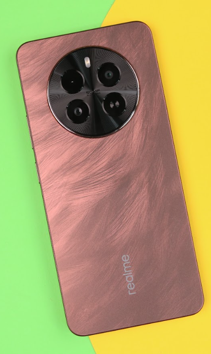 Realme P1 Review: Budget King of June 2024? - Cashify