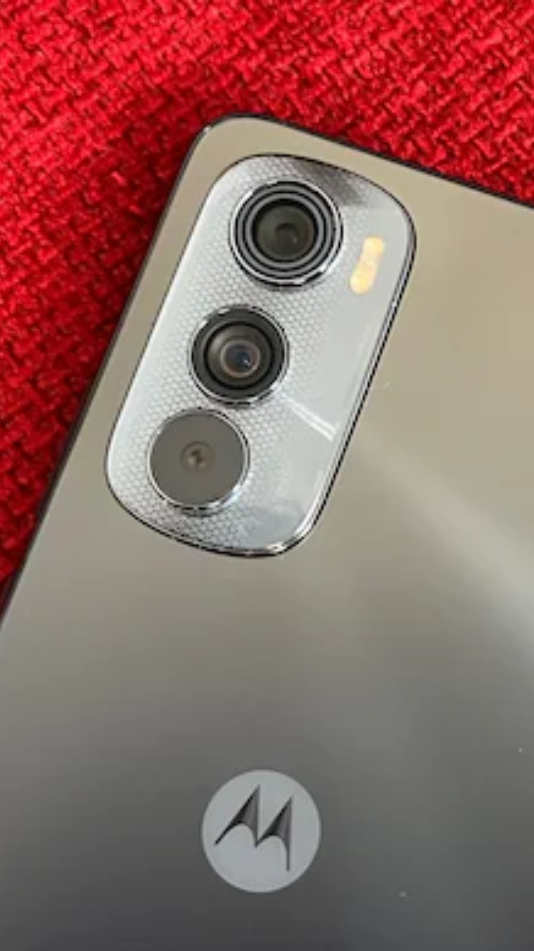 Top-Notch Motorola Camera Phones Between 20000 to 30000 (July 2024 ...