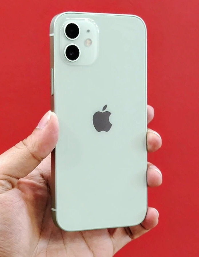 Apple iPhone 12 Review In 7 Points: Still A Top Choice? - Cashify